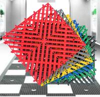China Interlocking Checkered Garage Flooring 50x50cm 6mm Thick for Workshop Gym Showroom for sale