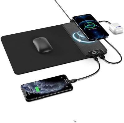 China ABS PU 9V 2A Mouse Pad Wireless Charger 7.5W With Fast USB Ports for sale