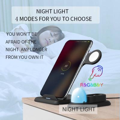 China Fast 15W All In One Wireless Charger Station For Multiple Devices for sale