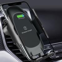China 10W Fast Charging Qi Car Wireless Phone Charger Automatic Clamping for sale