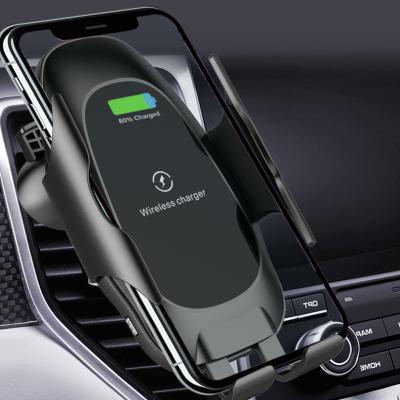 China 10W Fast Charging Qi Car Wireless Phone Charger Automatic Clamping for sale