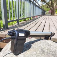 China 24VDC 500kg Dual Swing Gate Opener with 2 Arms for Courtyard Gates for sale