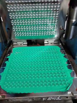 China Green Colors NBR/FKM/FFKM Rubber O Rings OEM/ODM Compression Molding with Good Oil Resistance 16-30 N/mm Tear Strength for sale