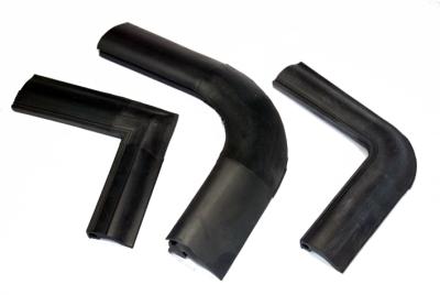 China Fire Resistant EPDM Rubber Corners for Rail Vehicle Window Seals 90 Degree for sale