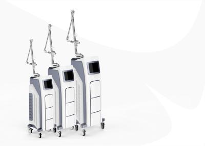 China Skin Rejuvenation Co2 Fractional Laser Scar Removal Machine 10600nm Wave Length for sale