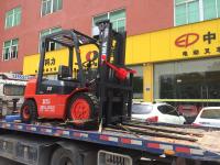 China XGMA 3 Ton Diesel Forklift Truck 3 Stage Mast 3000mm Lifting Height Heavy Duty Driving Axle for sale
