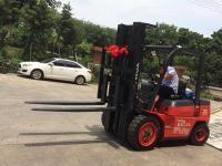 China XGMA CPC35 Diesel Counterbalance Forklift 3.5 Ton 3000mm Lifting Height for sale