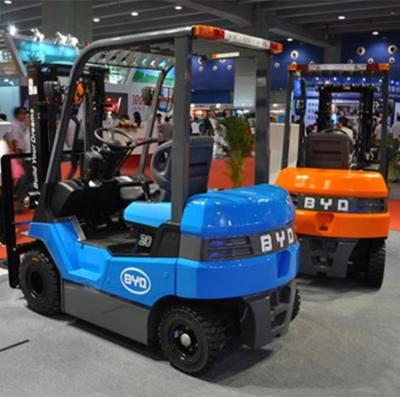 China BYD Electric Forklift CPD25 2500kg Load Capacity 80V Battery Powered Counterbalance for sale