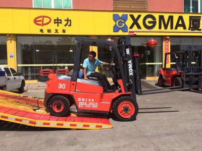 China XGMA CPD30 3.5 Ton Diesel Forklift 3000mm Lifting Height Powerful Engine for sale