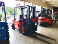 China Compact Structure 3 Ton Forklift 3000mm Max Lifting Height With Superior Passage Capacity for sale