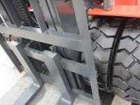 China 7 Ton Diesel Forklift Pneumatic Standard Tire Internal Combustion 3000mm Lifting Height for sale