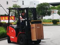China 2.5 Ton Electric Forklift Truck 3 Stage 4.5m Mast Compact Design 48V for sale