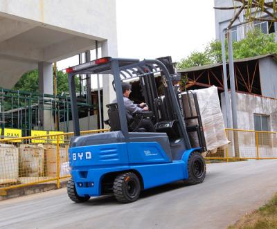 China BYD CPD35 3 Ton Electric Forklift with Two Stage Mast 80V 200Ah Battery for sale