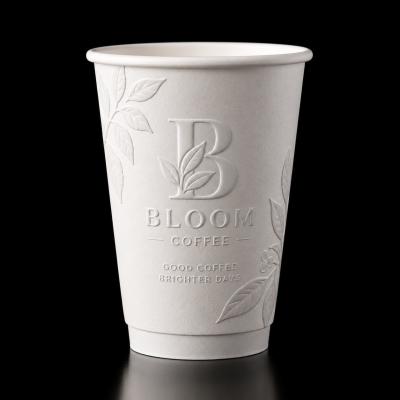 China Disposable 16oz Custom Paper Cups Embossed Surface With Raised Logo For Coffee Packaging for sale