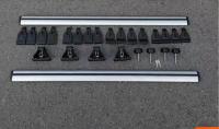 China Manganese Steel Universal Roof Rack Brackets For Vehicle Luggage 92x7x5cm for sale