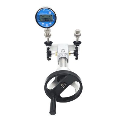 China Portable Hydraulic Pressure Calibration Pump 0-70MPa Manual Operation for Instrument Testing for sale