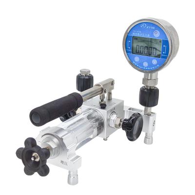 China Durable Portable Pressure Calibration Pump with Accurate Pressure Control for Onsite Testing for sale