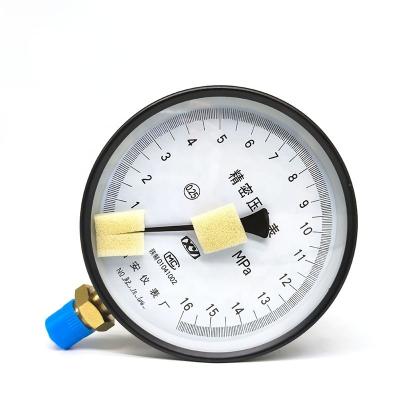 China 0.05 Precision Digital Pressure Gauge SS316 100mm with 60MPa Range and NEMA 4X Protection for sale