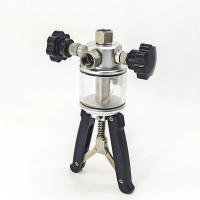 China 700Bar Handheld Hydraulic Calibration Pump YHP-70 with M20*1.5 Thread for Pressure Transmitter Testing for sale
