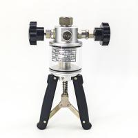 China YHP-70 Manual Hydraulic Calibrator 700Bar Portable Hand Operated High Pressure Pump for Gauge Sensor Testing for sale