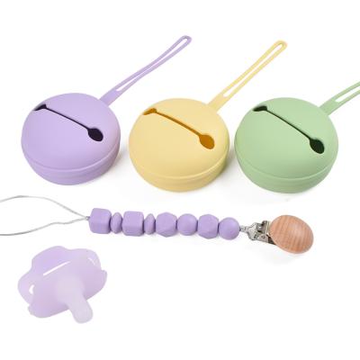 China Yellow Silicone Dummy Holder Silicone Dummy Clips Personalised for sale