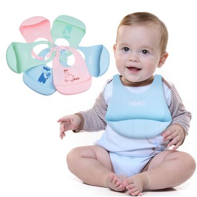 China Green Adjustable Strap Silicone Feeding Bib Food Grade Silicone Pocket Bib for sale