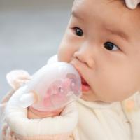 China Custom Logo Silicone Teether Acceptable OEM/ODM Teething Toy Babies Retail Box Package for sale