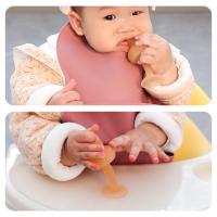 China Soft And Durable Food Grade Silicone Baby Food Pouch Retail Box Teething Relief Toy Relieve Pain for sale