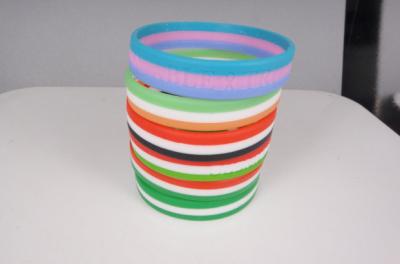 China Custom 3 Color Segmented Silicone Wristband 202x12x2mm Country Flag Bracelet for sale