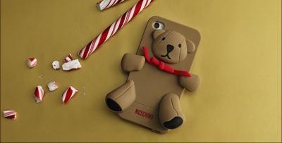 China MOSCHINO 3D Bear Shape Silicone Phone Case Food Grade Silicone 500pcs MOQ for sale
