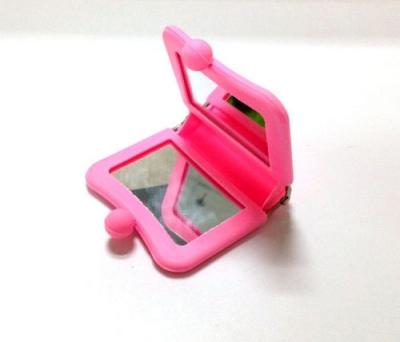 China Custom Silicone Mirror Wallet 9.7x8.5x1.5cm Eco-Friendly Promotional Gift for sale