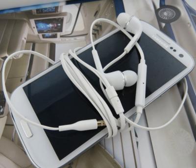 China Samsung Compatible In-Ear Earphone with Volume Control 15mm Driver 32ohm for sale
