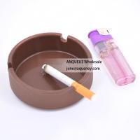 China Custom Silicone Portable Pocket Ashtray 100x100x30mm Eco-Friendly Travel Ashtray for sale