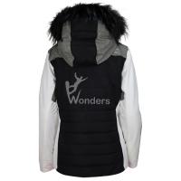 China Best Waterproof Ski Jacket Womens Outdoors Snowboarding Jacket With Fur for sale
