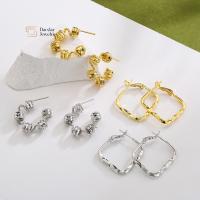 China 18k Real Gold Plated Brass Geometric Huggie Hoop Earrings for Women 12mm for sale