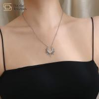 China Titanium Steel Sunflower Pendant Necklace Women Collarbone Chain 18 Inch Choker Jewelry for sale