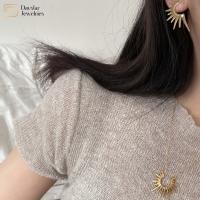 China Titanium Steel Sunflower Pendant Necklace Women Collarbone Chain 18 Inch Choker Jewelry for sale