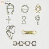 China Custom Accessories Zircon Metal Buckle Chain Pendants For Key Handbag for sale