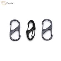 China Interlocking Keychain Metal S Hook , Dual Wire Gate Clip Carabiner Slide Lock for sale