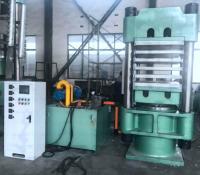 China Customized Plate Size Multi-Plate Hydraulic Vulcanizing Machine for Rubber Production for sale