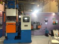 China JC-200t Customized Rubber Silicone Production Vulcanizing Machine Featuring Core Lifter for sale