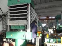 China Rubber Vulcanizing Machine for Forklift Tires 220V/380V/415V/440V/480V 3650x1800x3090 for sale