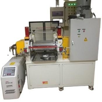 China 7.5kW Lab Rubber Open Mixing Mill with Video Technical Support and Mixing Performance for sale
