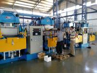 China Vacuum Vulcanizing Press Machine for Long Service Life of Rubber Silicone Products for sale
