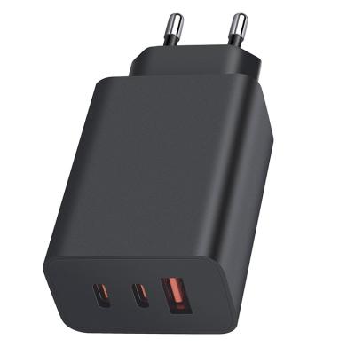China 65w 15 Watt 45w Qc3.0 Uk Portable Super Fast Outdoor Wholesale Type Usb C Phone Wall Adapter Charger for Mobile Device Charging for sale