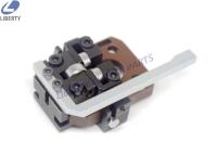 China Topcut Bullmer Cutter Knife Guide Roller Lower Assembly Parts 114555/106665/103506 - 0.240kg Industrial Replacement for sale