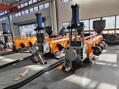 China High Production Wider Air Bubble Film Machine 400kg/h output Bubble Wrap Machine DYF-1800 for sale