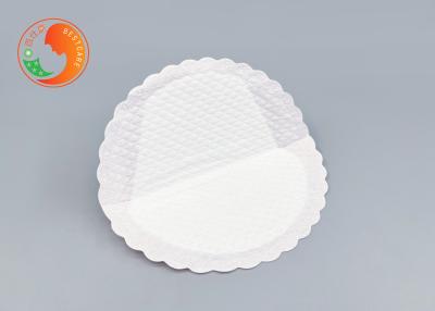 China Disposable Breast Feeding Pads 130mm Diameter with 200ml Absorb Capacity - Diamond Emboss Non-Woven Fabric for sale