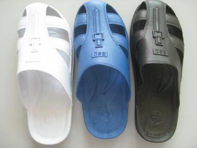 China ESD Anti Static SPU Slippers Six Hole Safety Shoes 10^6-10^9Ω for Electronics for sale