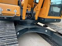 China Get the Best Deal on Used Hyundai Excavator 220LC 220 305LC with 1.6m3 Bucket Capacity for sale
